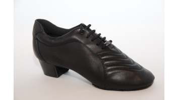 VĪRIEŠU DEJU KURPES